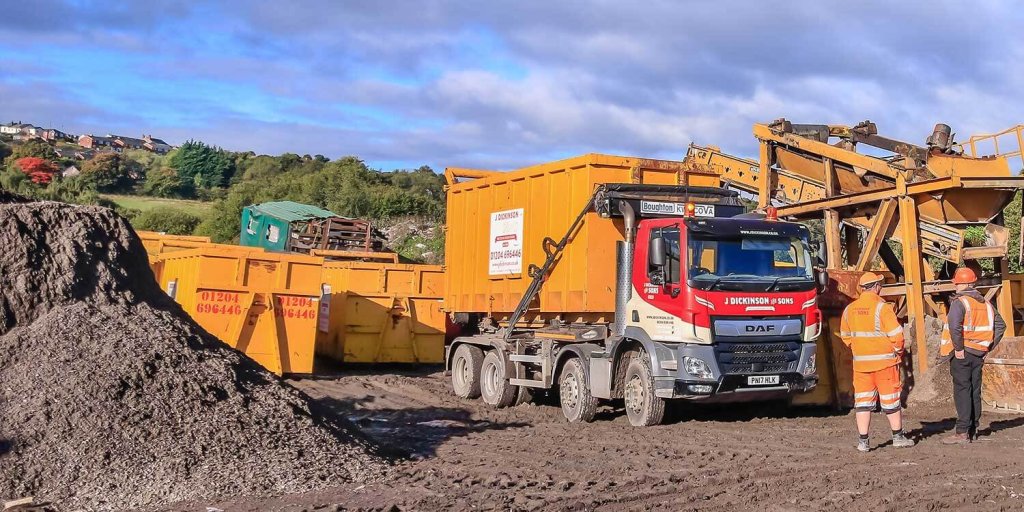 Hook Lift Wagon Hire Near Me | Hire A Hook Lift Lorry Today